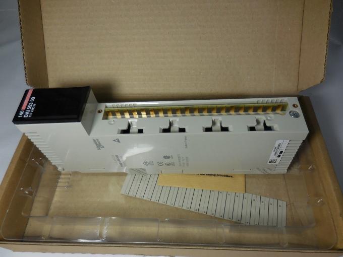 SCHNEIDER AUTOMATION TSX QUANTUM 140DAI55300 AC IN 115V 4X8, 140 DAI 553 00