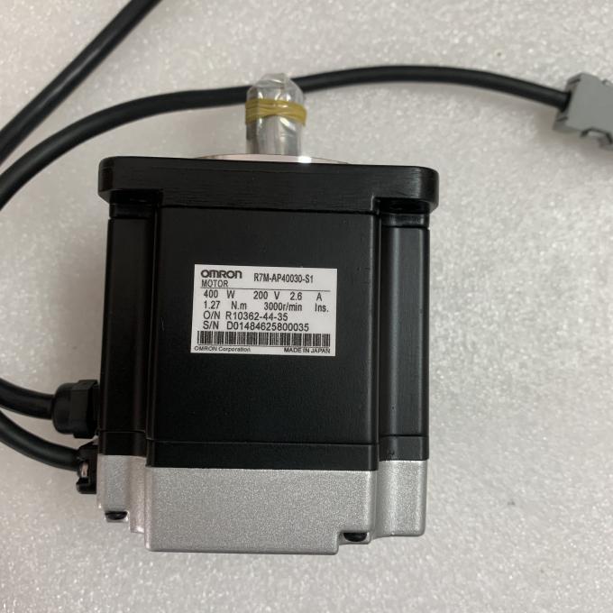 OMRON R7M-AP40030-S1 AC Servo Motor 200V 400W INC 3000 RPM Key Flt