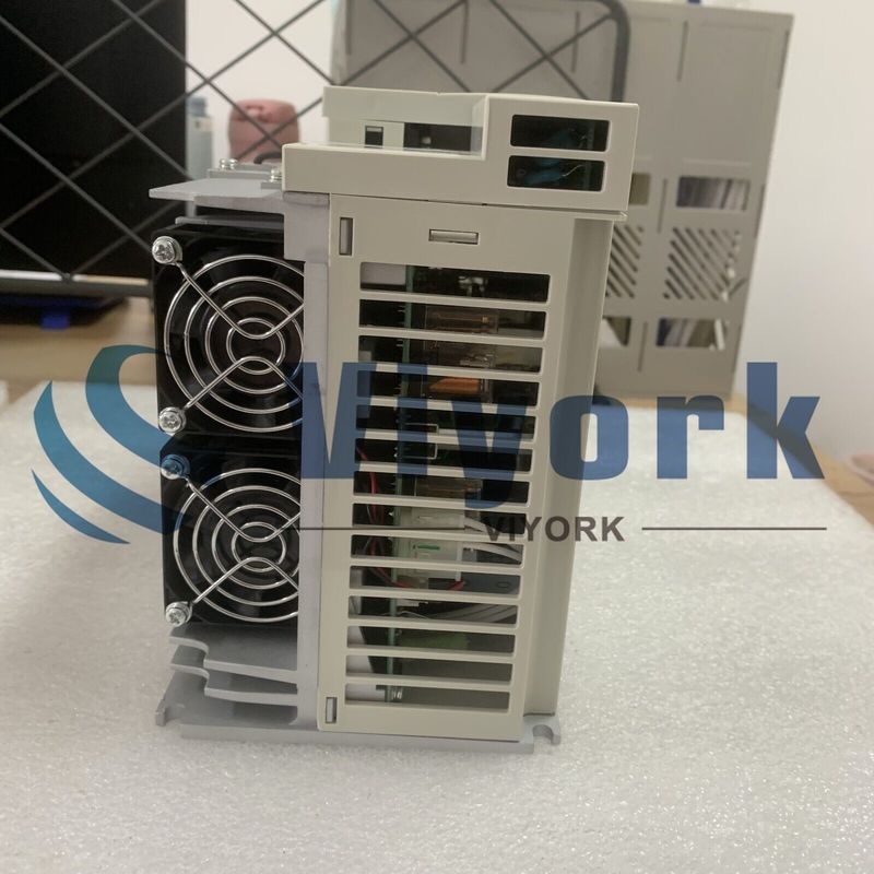 Mitsubishi MR-J2S-200A AC Servo Amplifier Drive 10.5A 200 - 230VAC 2KW 3PH