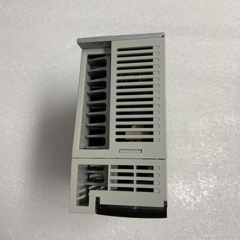 Mitsubishi MR-J2S-40A SERVO AMPLIFIER 2.6A 3 PHASE 400W 200-230V NEW