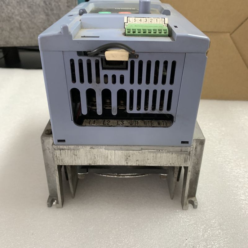 HITACHI L100-040HFE MICRO DRIVES 5HP 4KW 50/60/1-360Hz 1/3PH NEW