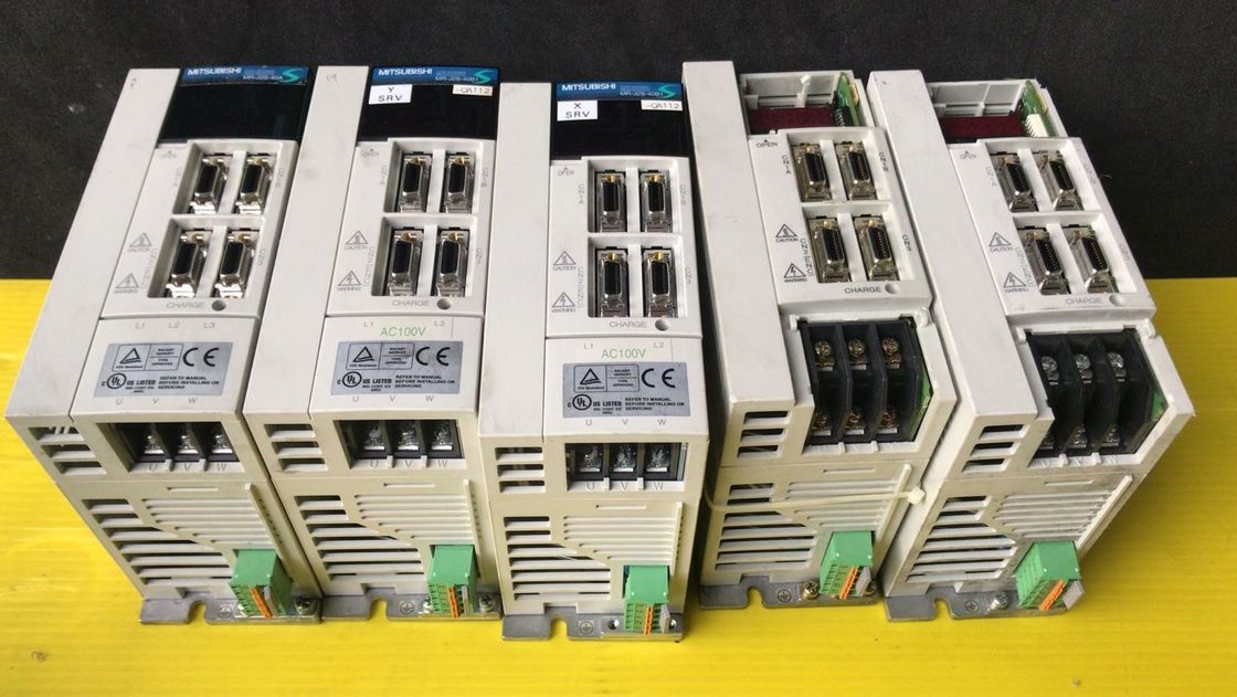 Mitsubishi MR-J2S-40B1-QA112 AC SERVO AMPLIFIER 2.8/9A 400W 100-120V