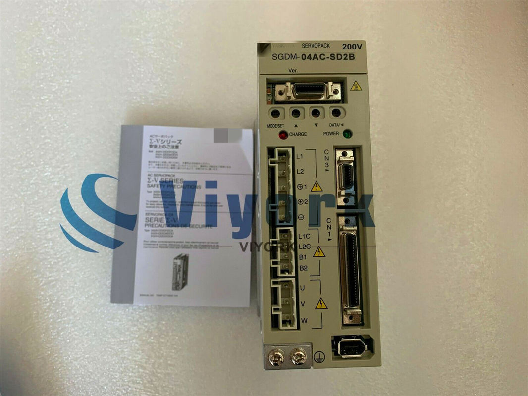 Yaskawa SGDM-04AC-SD2BM Industrial Servo Drive 50 / 60HZ 200 - 230VAC ...