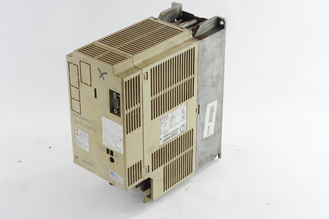 Yaskawa SGDB-15ADG AC SERVO AMPLIFIER 200-230V 10A 1.3KW 3 PHASE NEW