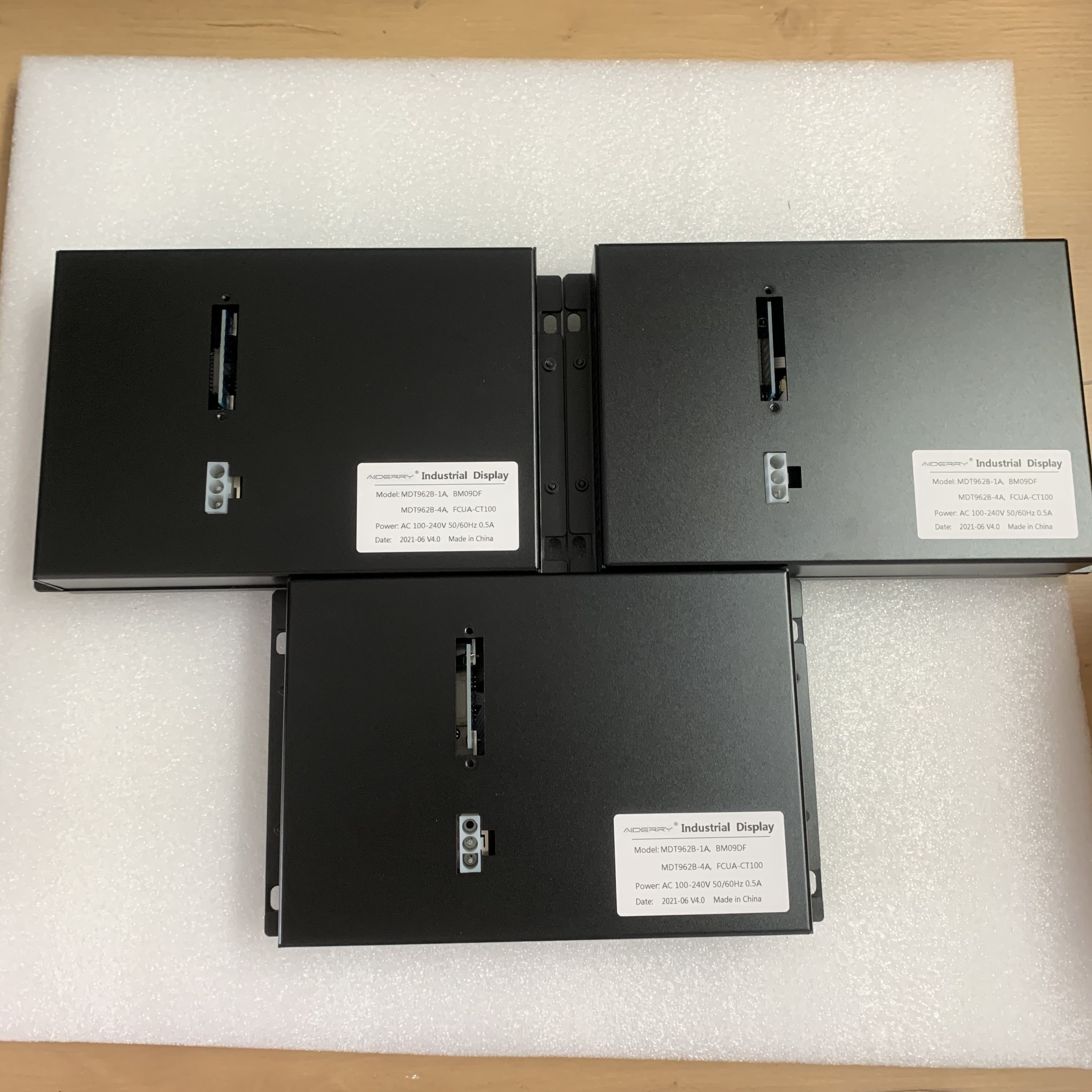 Mitsubishi MDT962B DISPLAY 100-240V 50/60HZ 0.5A 9 INCH MONOCHROME CRT ...