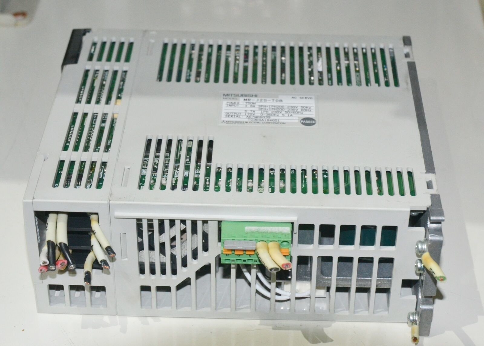 Mitsubishi MR-J2S-70B SERVO AMPLIFIER 3.8/5.7A 750W 200-230V NEW